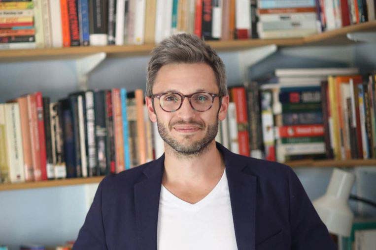 Jason Hickel - Biografia, pensamento e críticas econômicas